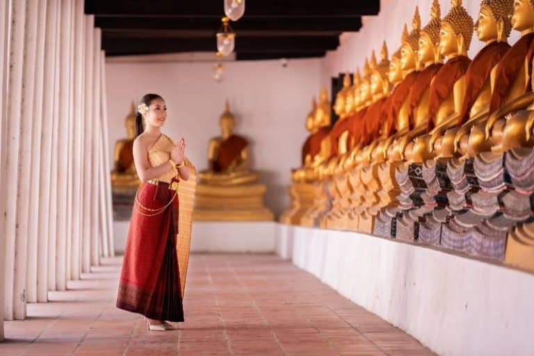 Thai Etiquette 101: Customs You Need to Know - Better Living Asia